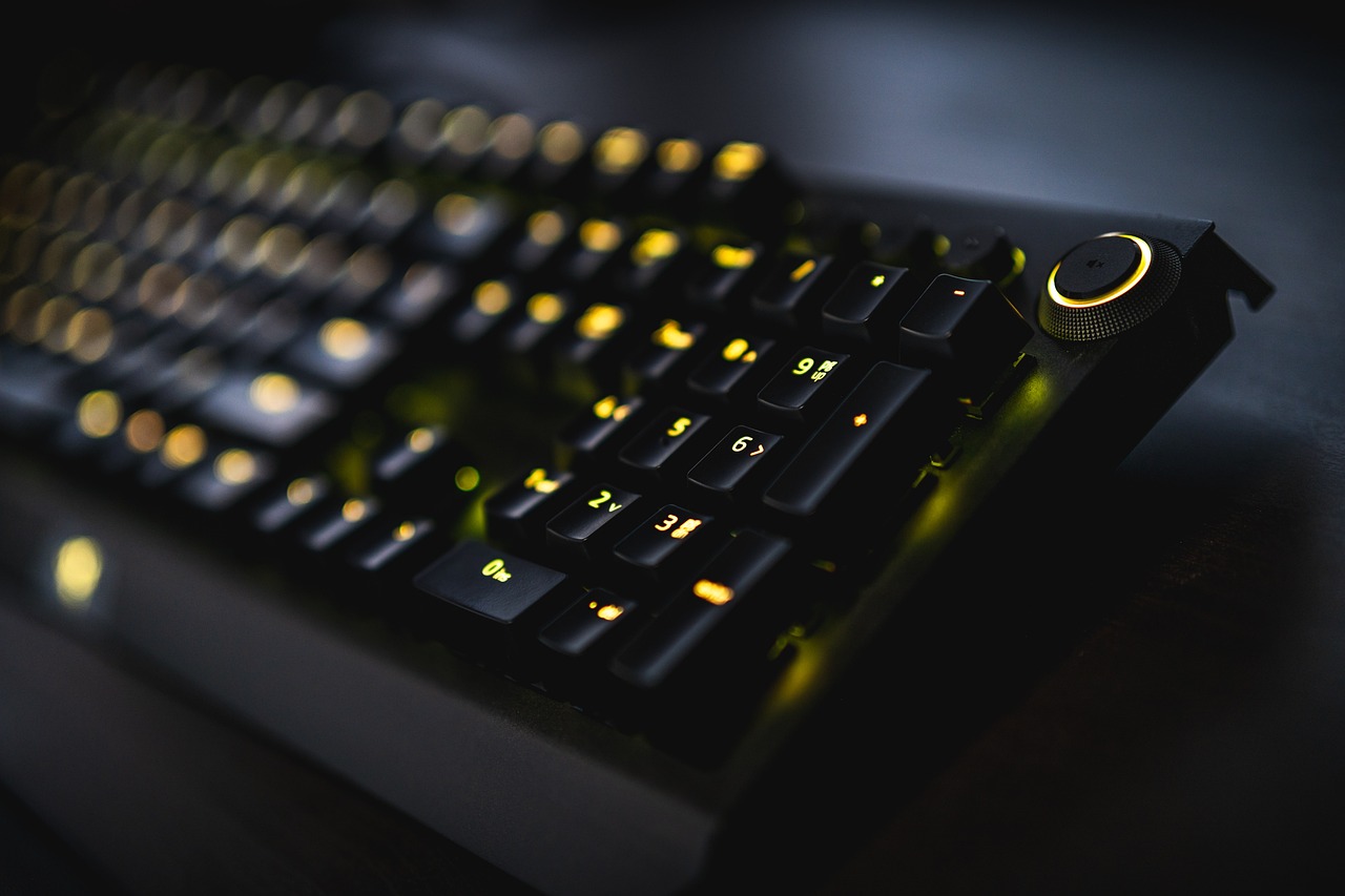 Best Gaming Keyboard For Esports - The Gaming Mecca